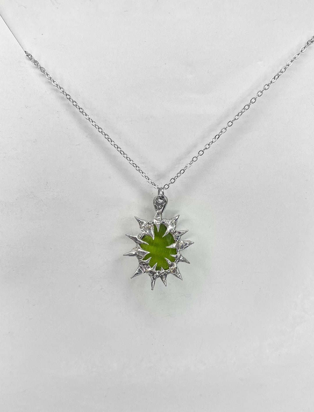 Spiky Green Cybersigilsm Thorn Sigil Necklace Statement Pearl Liquid ...