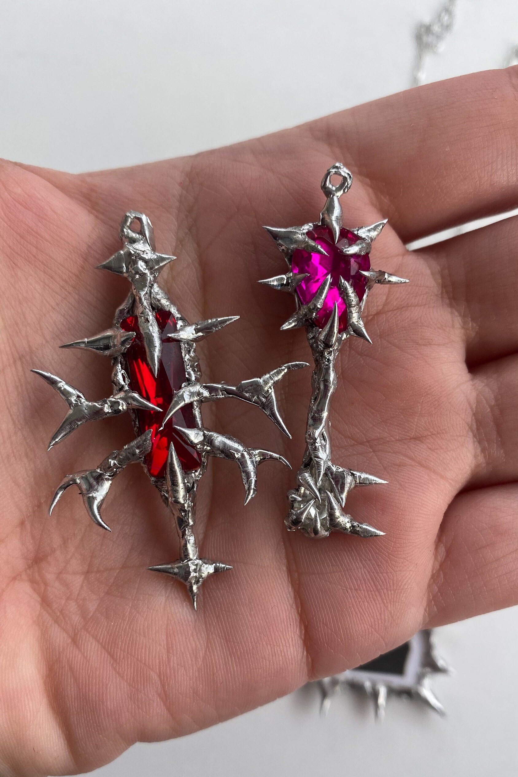 Spiky Thorn Key Necklace Liquid Metal Cybercore Cyber Chrome Necklace ...