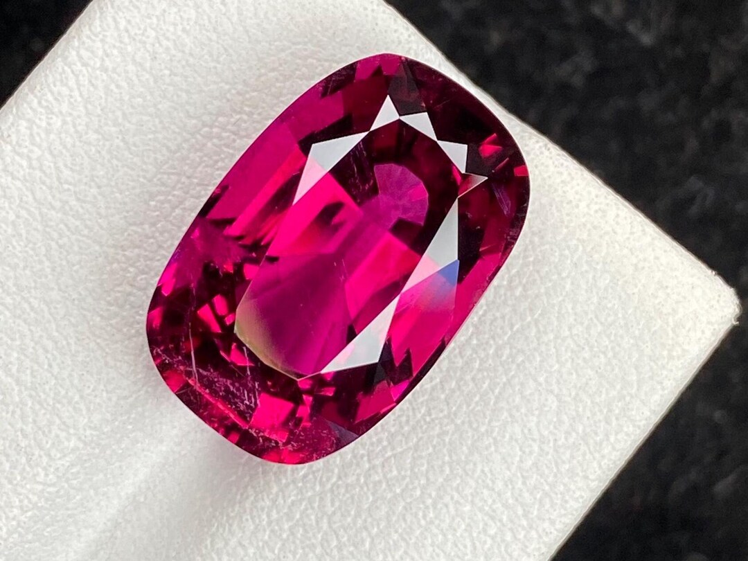 Super Fine Exclusive Natural Rubellite Rectangular Cushion 15.55 Carats ...