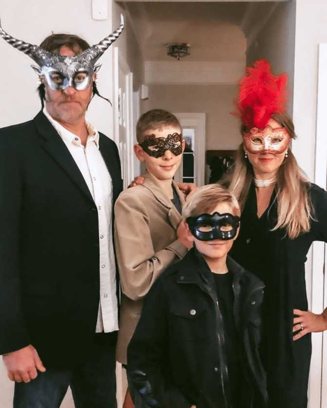 4-20 Player Masquerade Ball/carnival Murder Mystery Host Your - Etsy UK