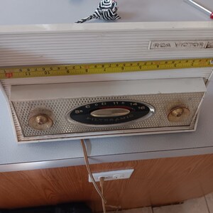 Vintage 1950s or 60s RCA Victor Filterramic Radio - Etsy