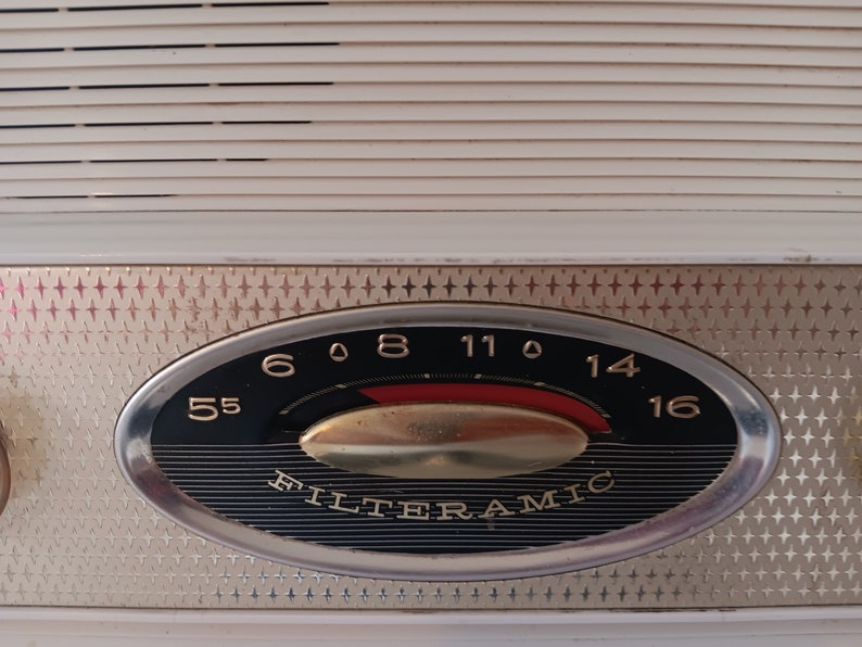 Vintage 1950s or 60s RCA Victor Filterramic Radio - Etsy