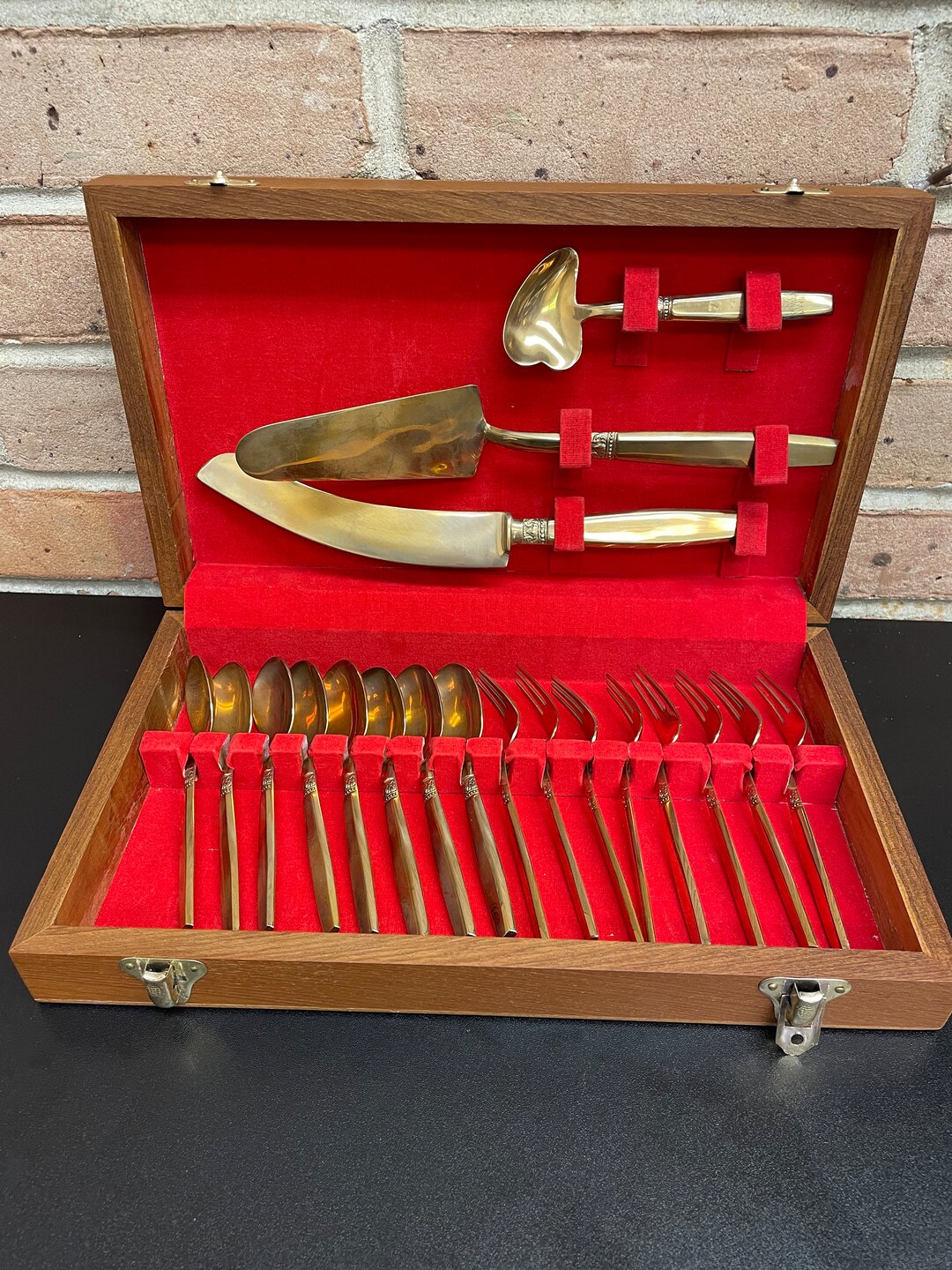 Vintage Dessert Serving Set Set of 8 Spoons, 8 Forks, and 3 Serving ...