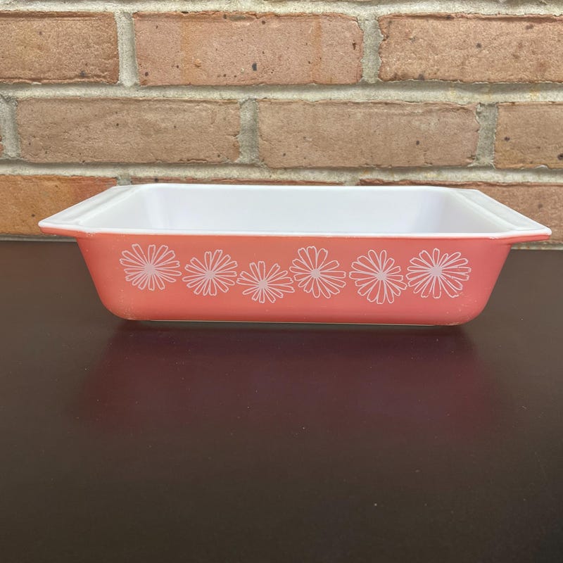 Pyrex Daisy Pink - Etsy