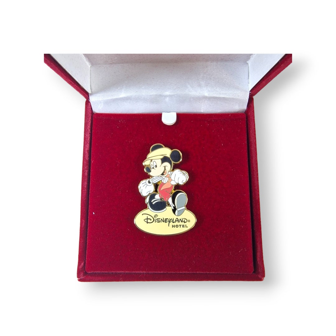 MICKEY hotel Gift With Stay Limited Edition Disneyland Paris © & Disney ...