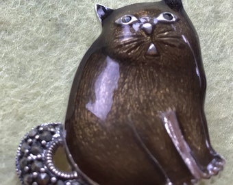 Beaver Brooch - Etsy