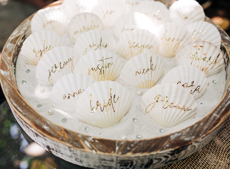 Scallop Seashell Place Cards Wedding| Wedding Name Cards | Beach ...