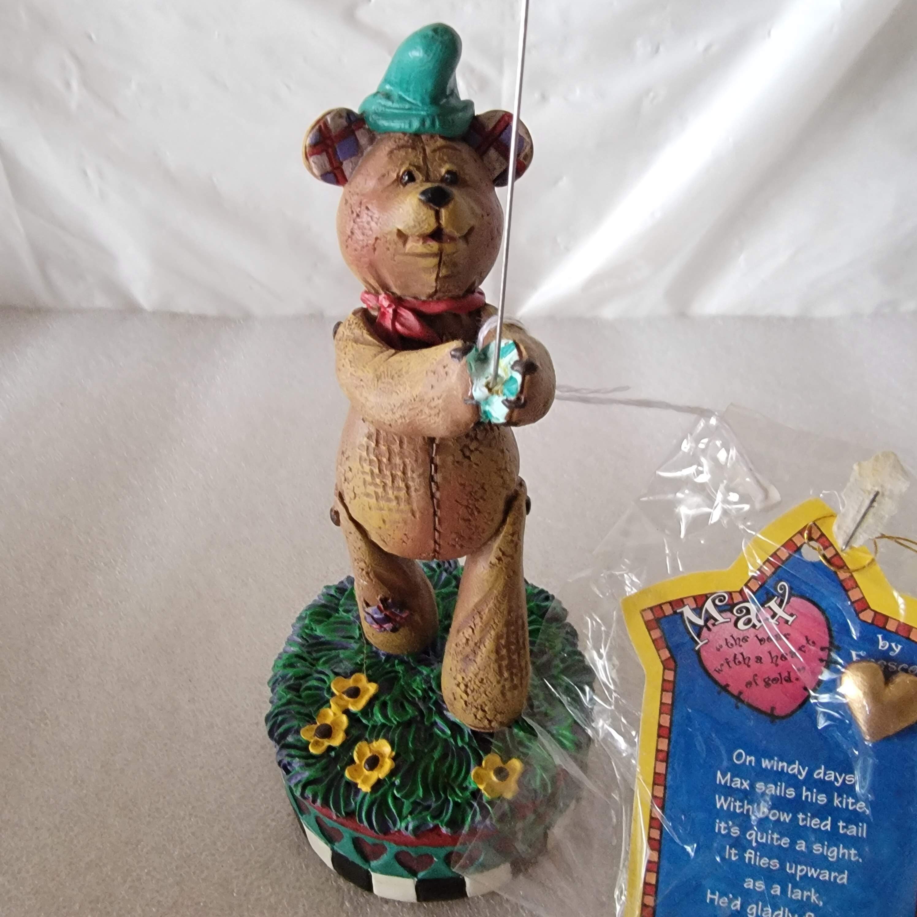 Max by Enesco Bear Flying Kite Figurine Resin Vintage Jim Shore ...