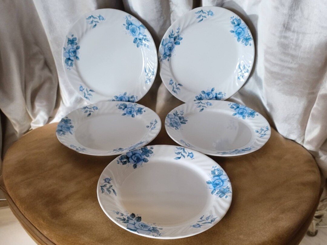 Corelle Blue Velvet Rose Dinner Plates Set of Five White With Blue ...