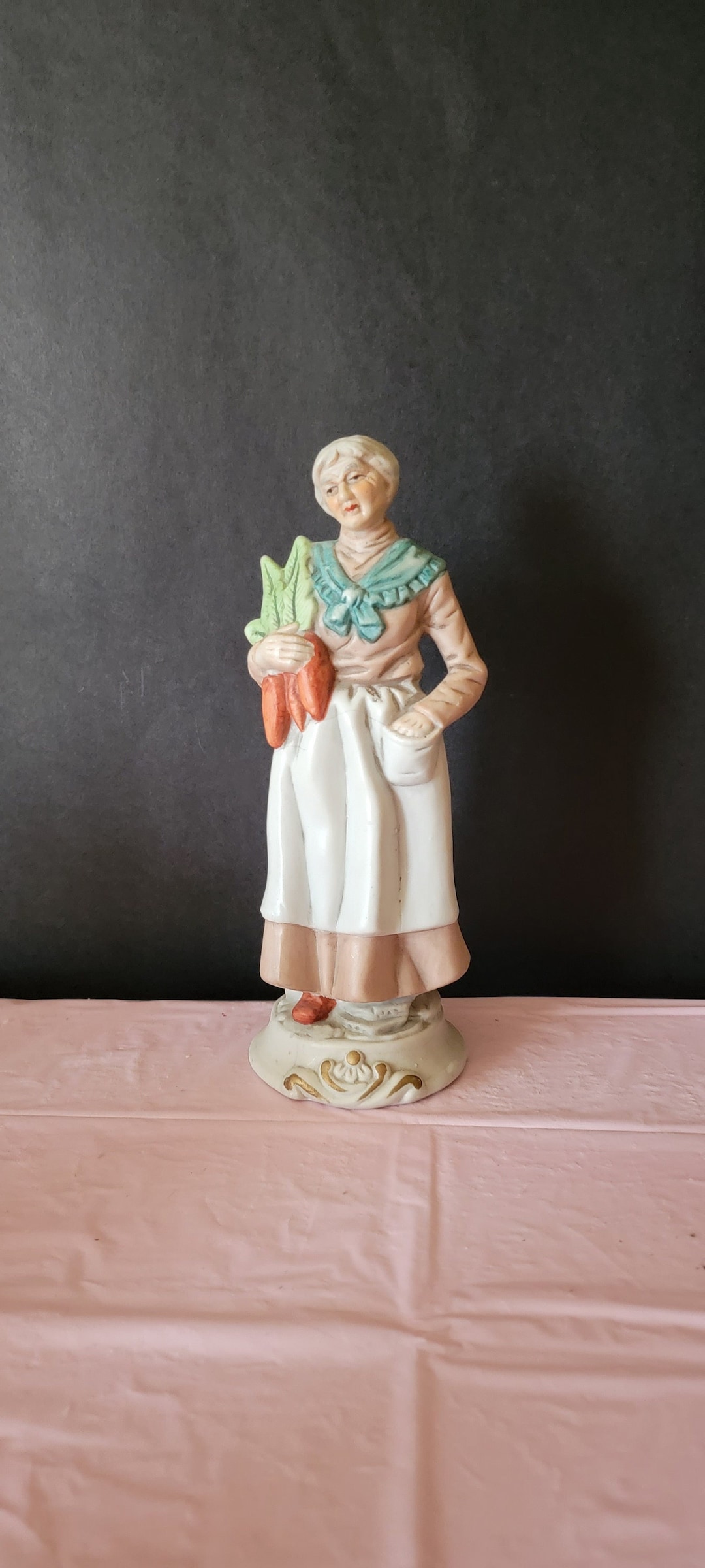 Vintage Ceramic Porcelain Elderly Lady Figurine/statue Holding Carrots ...