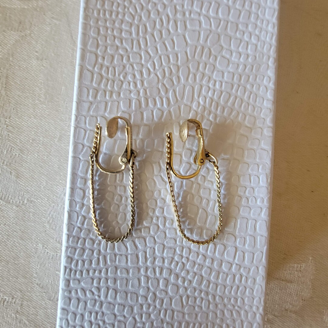 Sarah Coventry Gold Tone Dangle Chain Clip-on Earrings Gold - Etsy