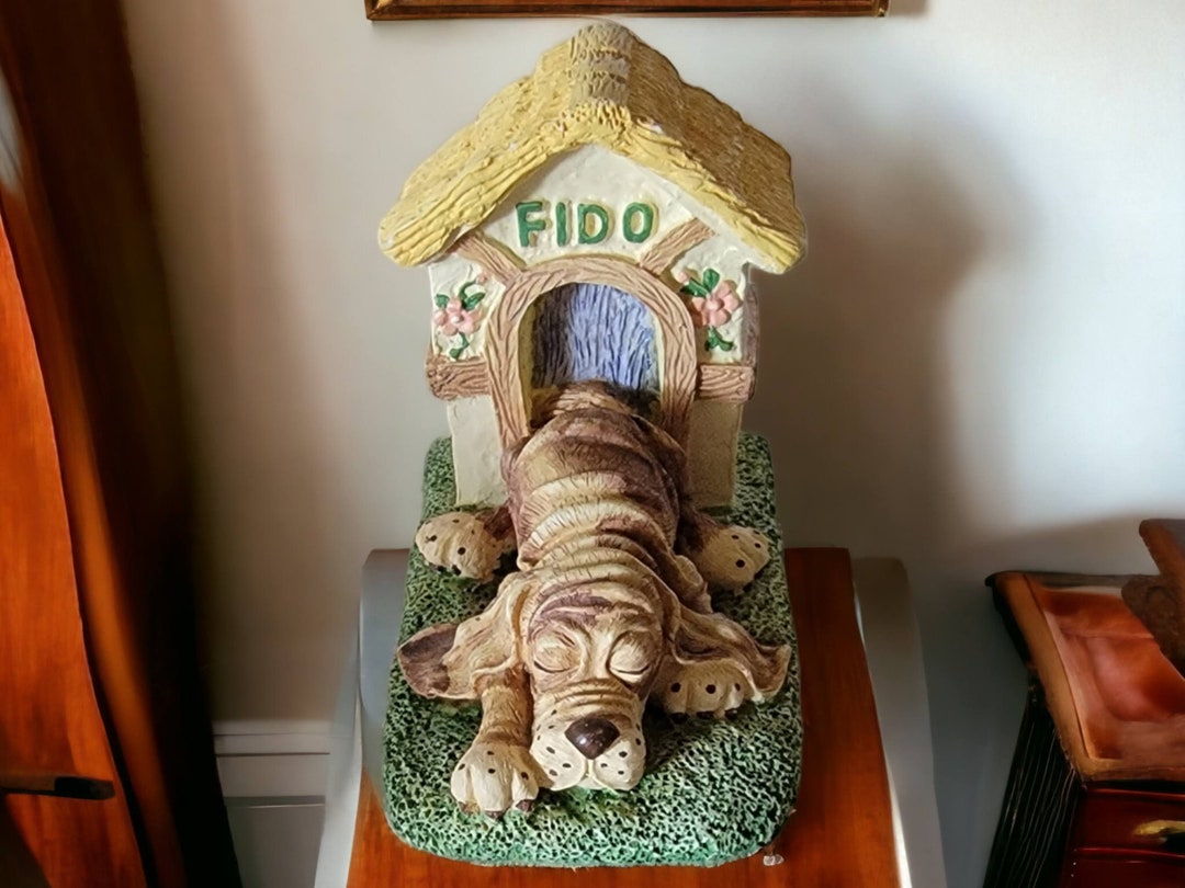 Markings Elizabeth Miles Fido Dog Figurine Dog in Doghouse Basset Hound ...