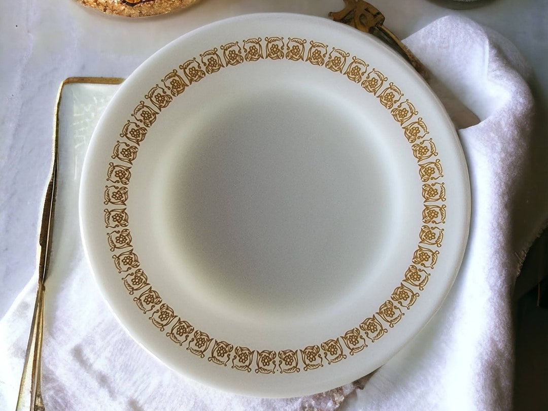 Set of Six Pyrex Brand Tableware by Corning White Milk Glass 6 3/4 ...