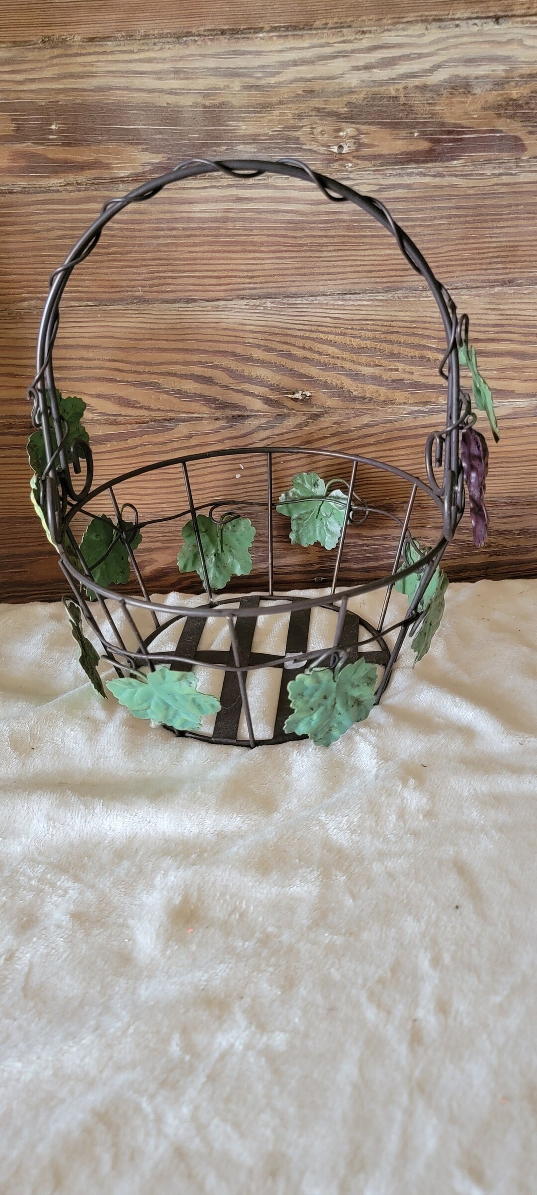 Green Leaves and Grapes Wire Basket Farmhouse Decor Country Home Decor ...