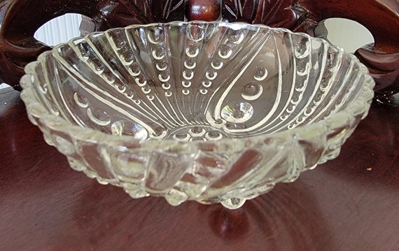 Glass Anchor Hocking Bubble Pattern 3 Footed Scalloped Rim - Etsy