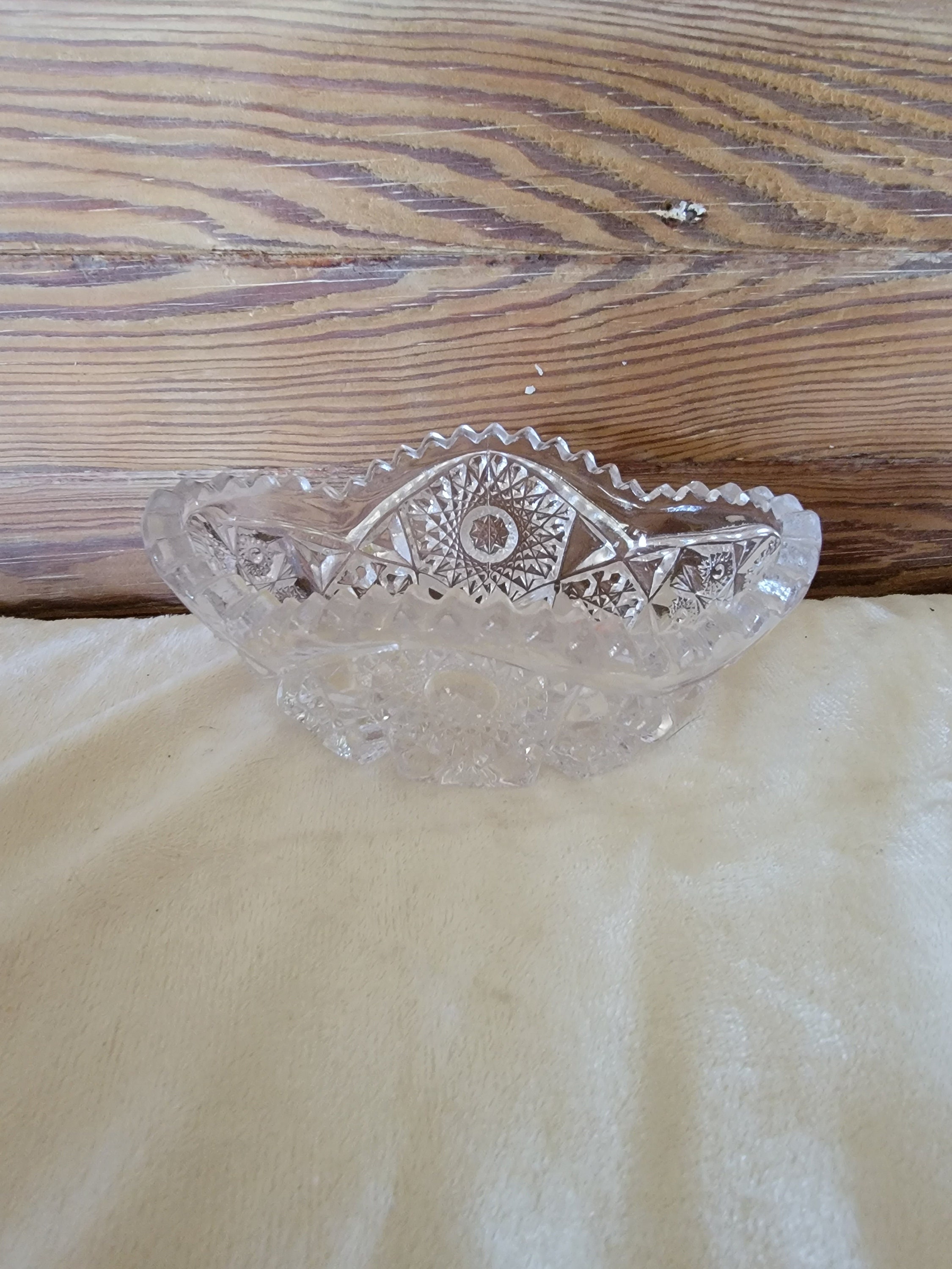 Oval Pressed Glass Bowl Hobstar Pattern Scalloped on Sawtooth - Etsy