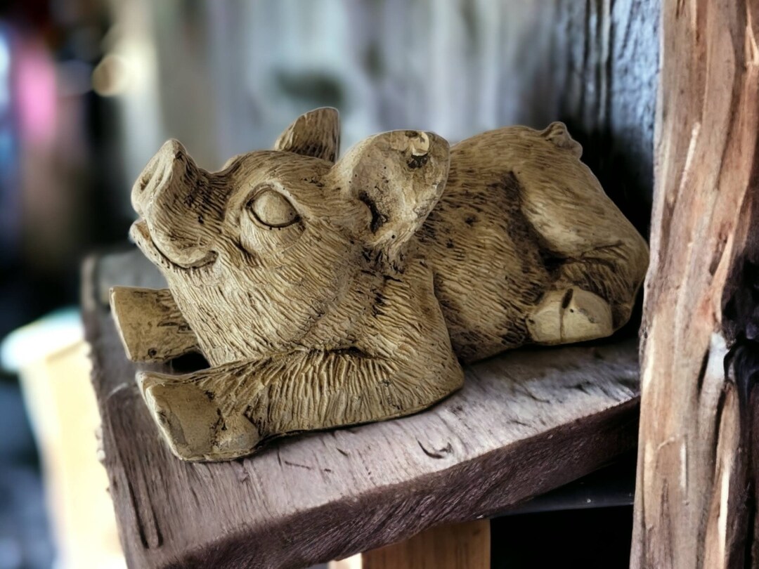 Cute Vintage Stone Pig Figurine Small Stone Pig Statue Vintage Pig ...
