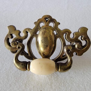 Set of Three Vintage Drawer Pulls/handles Cont. B 1988 B10470 Hardware ...