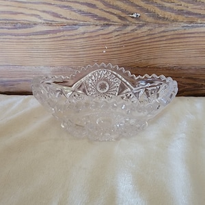 Oval Pressed Glass Bowl Hobstar Pattern Scalloped on Sawtooth Rim Bowl ...