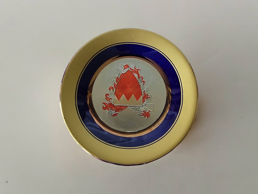 Vintage Bahrain Coat of Arms Collectible Plate Wall Hanging Badge Crest ...