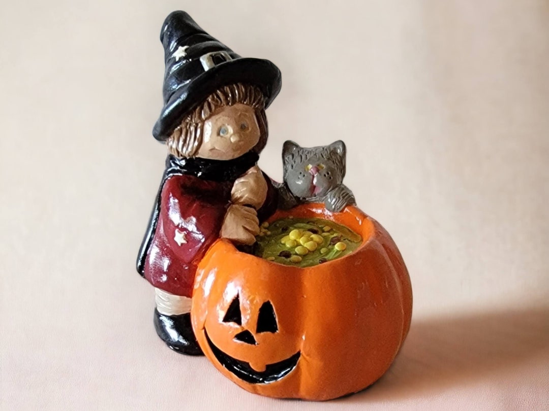 Vintage 1999 Ceramic Witch and Cat Stirring Potion in Pumpkin Caldron ...