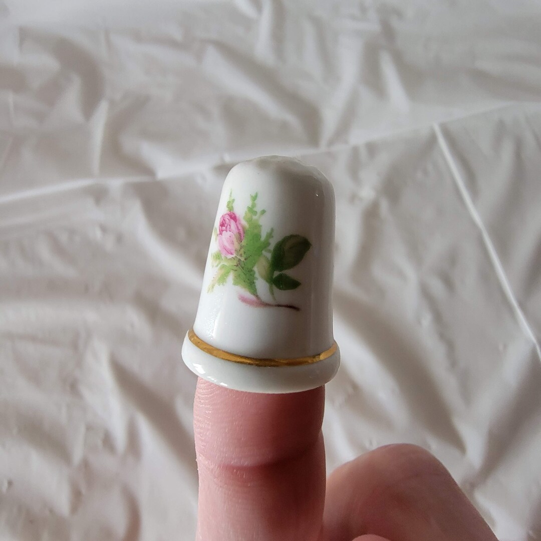 Thimble Fine Bone China, Made in England, Pretty White Floral Thimble ...