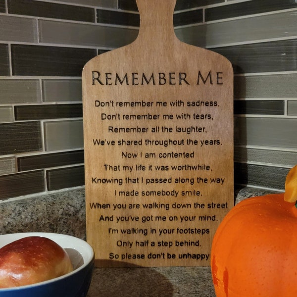 Gifts to Remember a Loved One - 60+ Gift Ideas for 2024