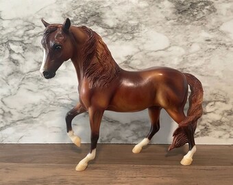 Breyer Glossy 2023 Spectre Halloween Horse Series Glow in the Dark ...