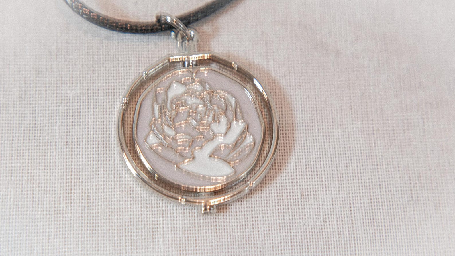 Arcane Interactive Rose Pendant (powder/ekko Necklace) - Etsy