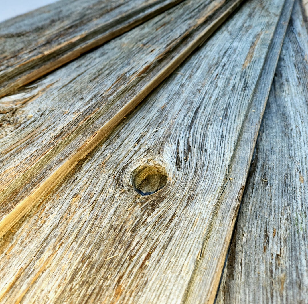 Reclaimed Wood Weathered Gray Ship-lap Barnwood Rustic Accent Wall ...