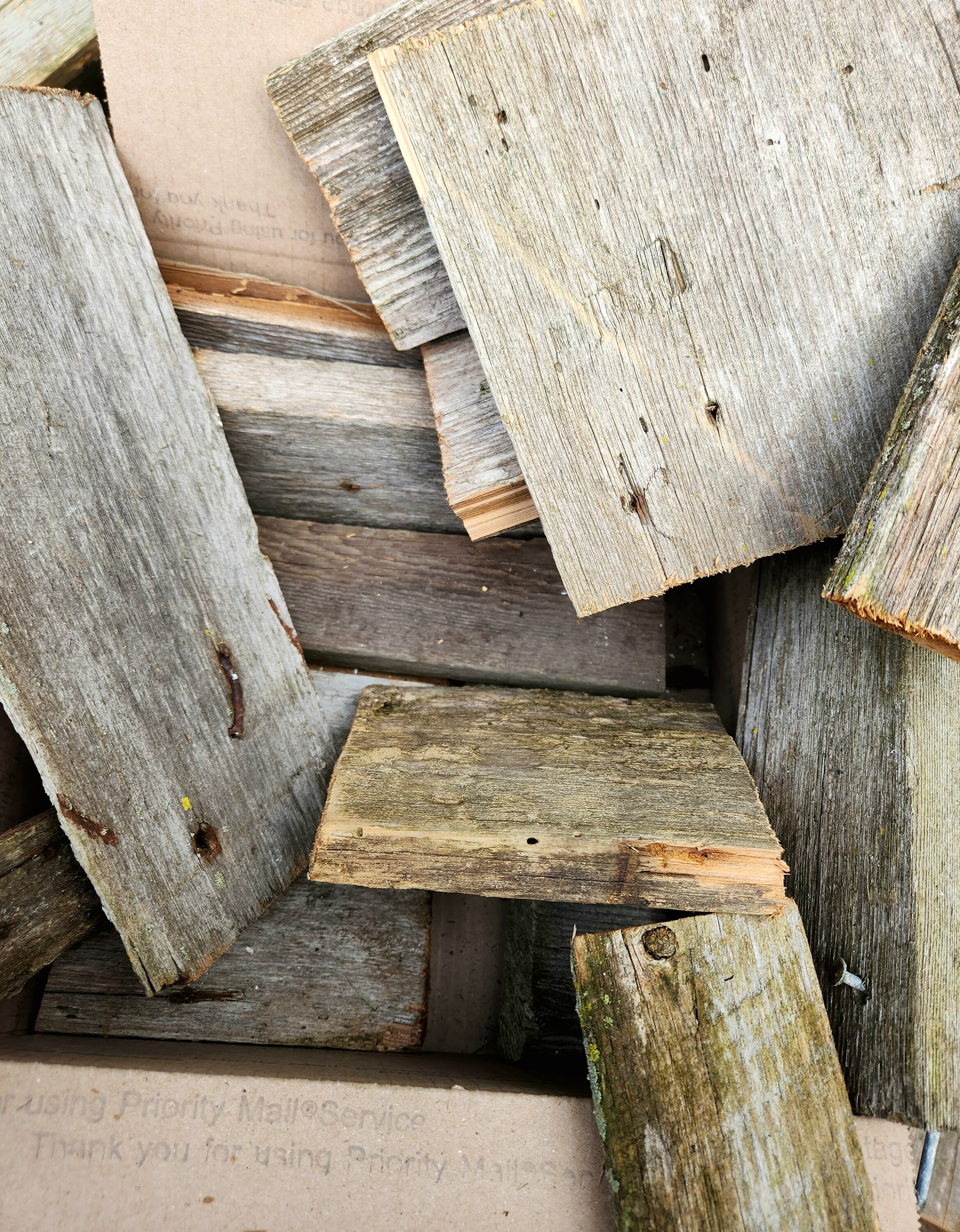 Reclaimed Barnwood Scrap Pieces: Weathered Gray Wood Cuts - Etsy