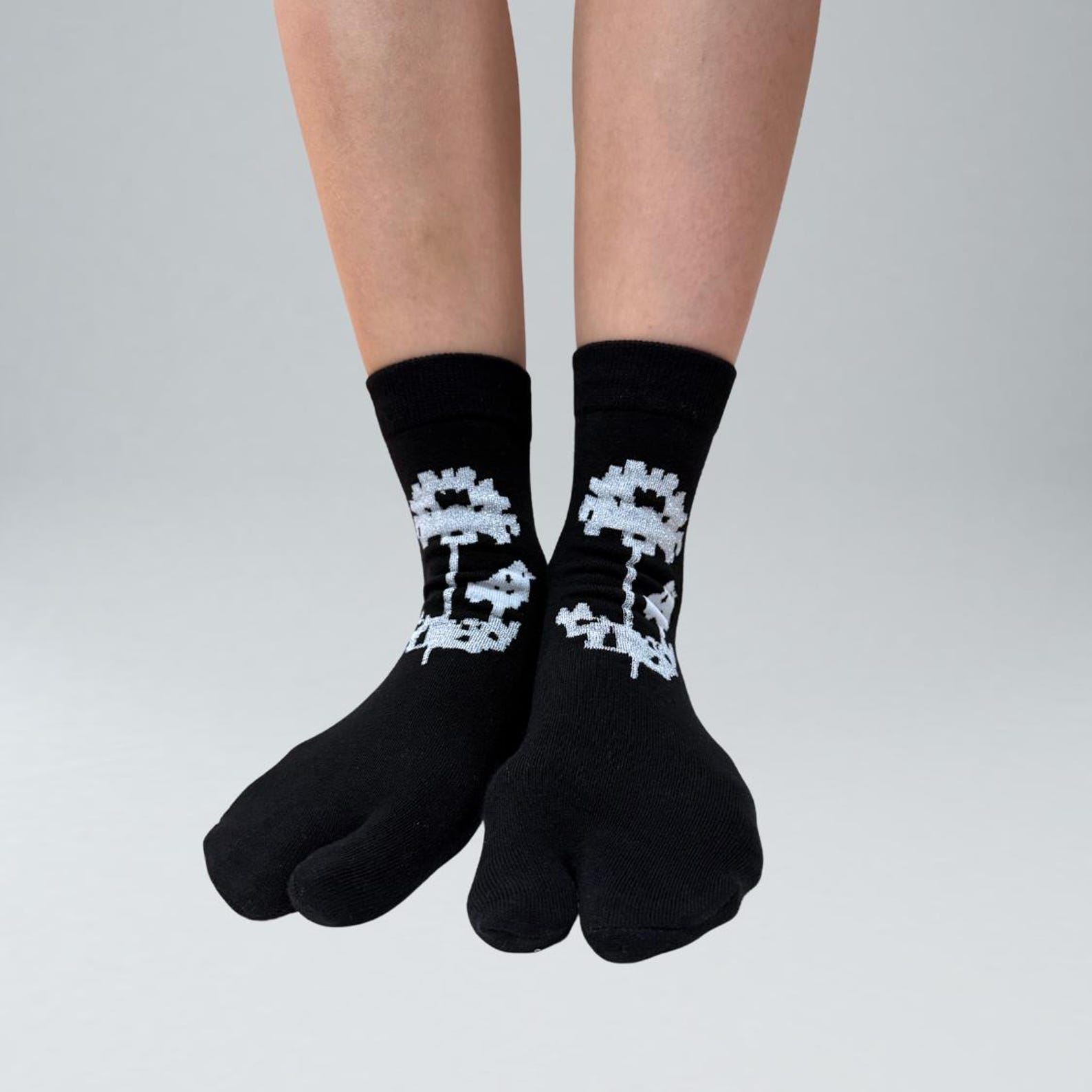 Minigooose | Tabi Split Toe Pattern Short Socks - Etsy