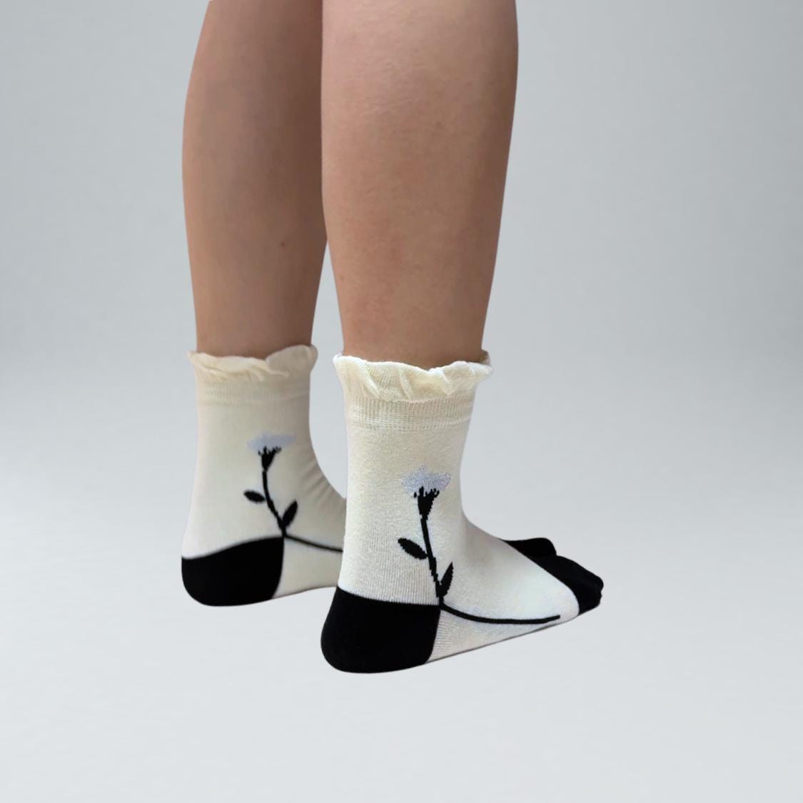 Minigooose | Tabi Split Toe Pattern Short Socks - Etsy