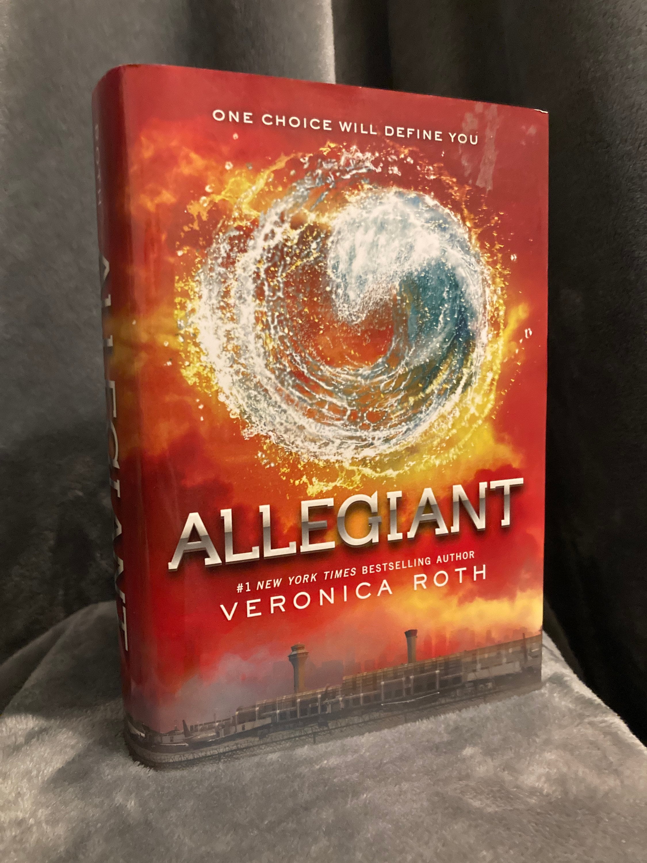 Allegiant Book Symbol