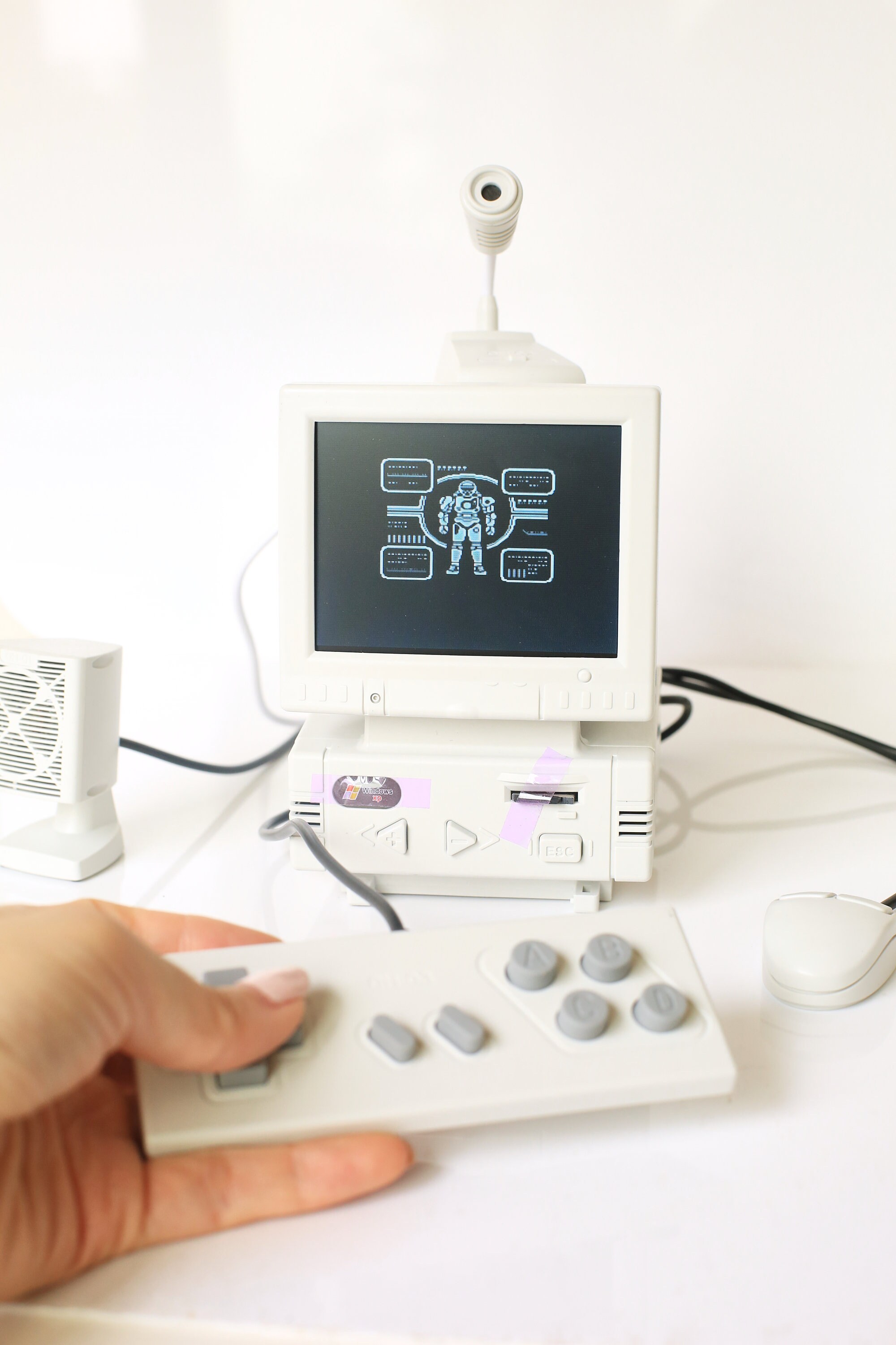 Mini REAL Computer Can Play GAMES and Watch Cartoons and CONNECT to ...