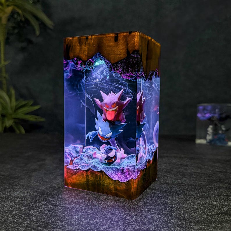 Diorama Anime Resin Epoxy Lamp, Custom ANIME Night Lighthome Decor ...