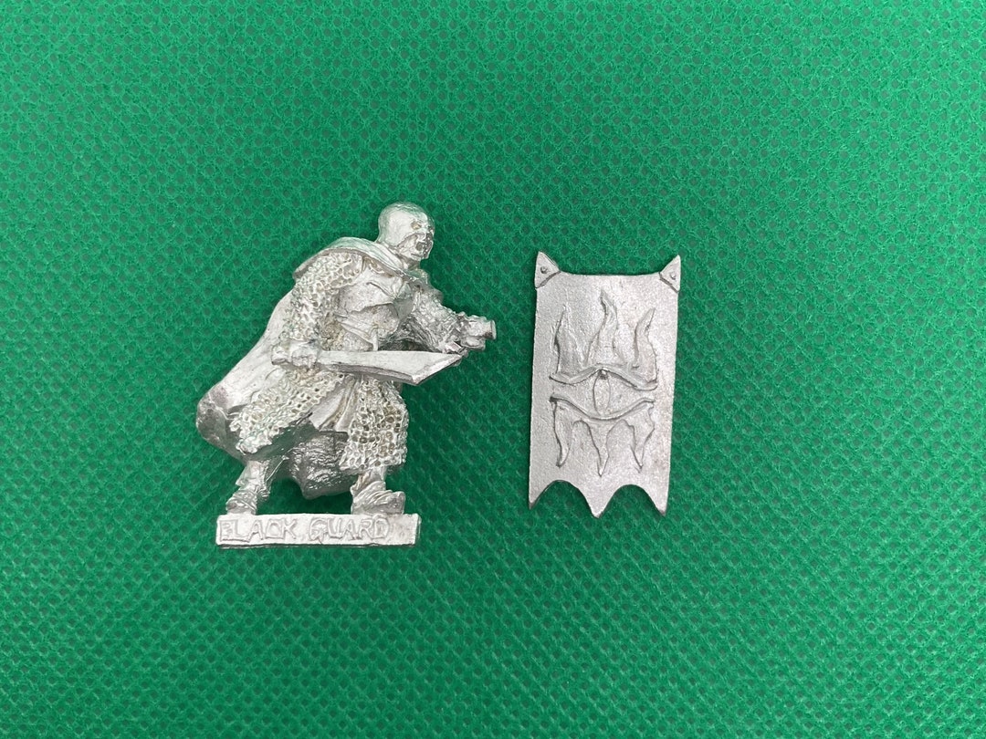 Lord of the Rings LOTR MESBG Black Guard Pose 2 Metal - Etsy