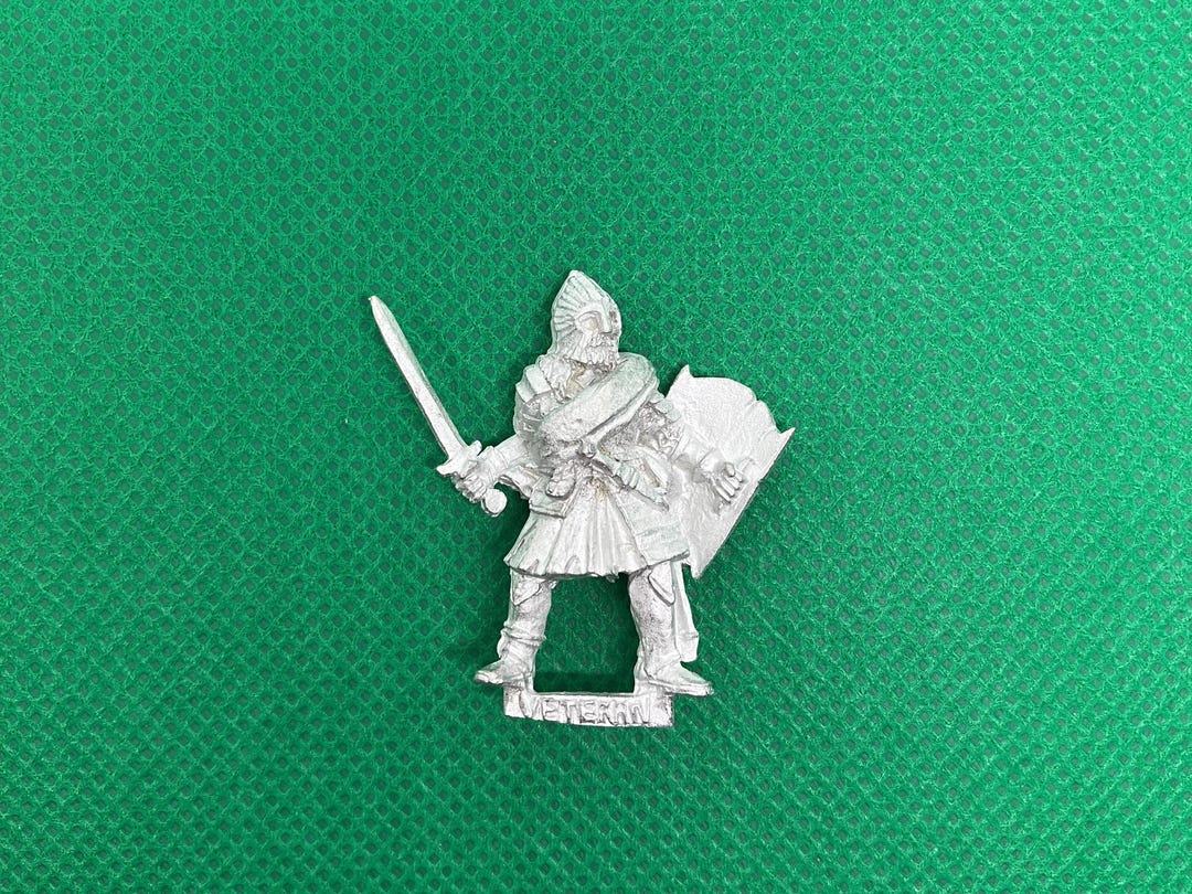 Lord of the Rings LOTR MESBG Osgiliath Veteran With Sword and Shield ...