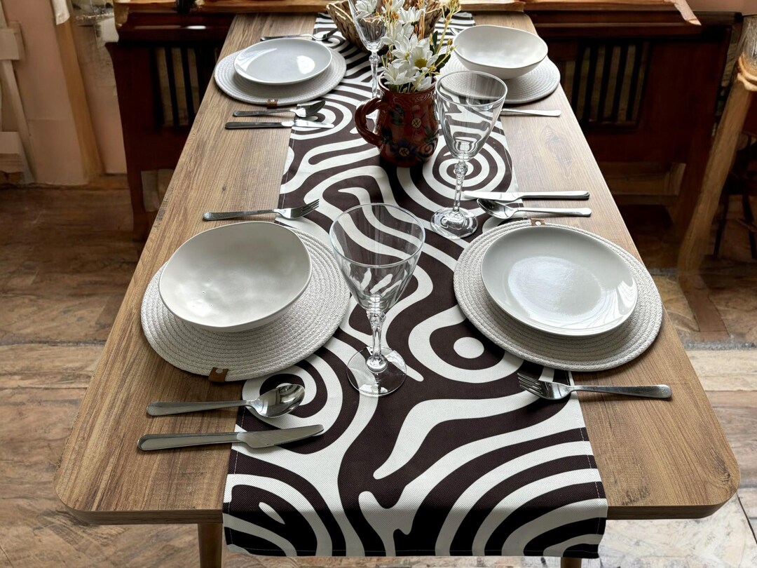 Black and White Modern Table Runner | Maze Pattern Table Cloth | Modern Dining Table Decor ...