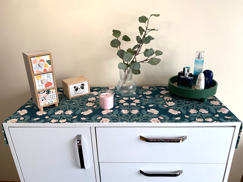 Green Floral Table Runner | Victorian Tablecloth | Table Place Setting ...