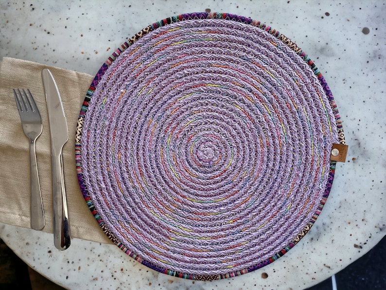 Colorful Round Placemats Set of 4, Handmade Braided Dining Mat in Lilac ...