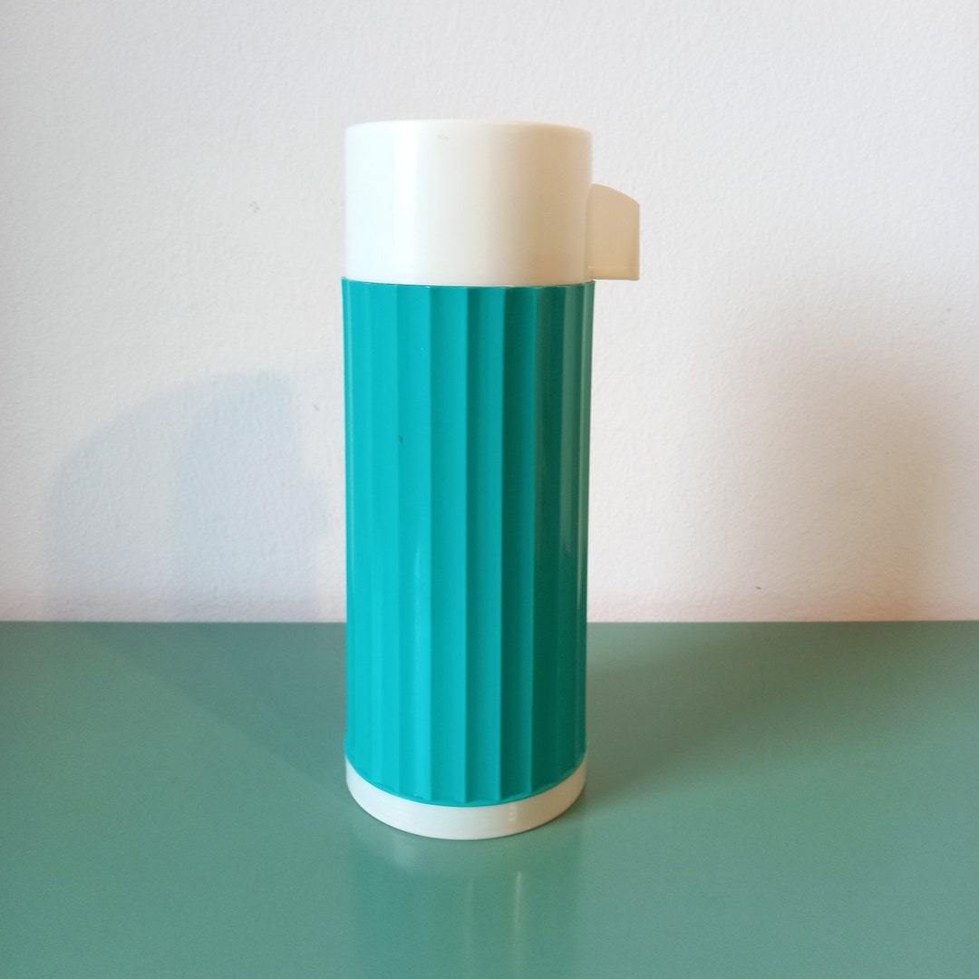 Vintage Vacuum Flask Made in Spiked Design / White and Beautifull ...
