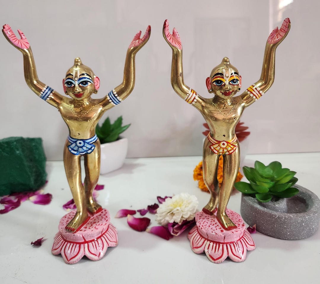 Beautiful 6-inch Gaur Nitai Idol Brass Idol– Hand-painted, Vaishnav ...