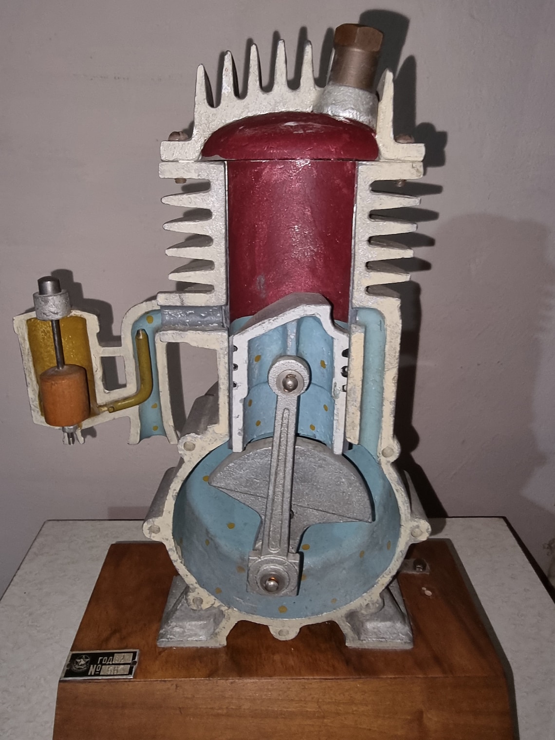Vintage Model of an Internal Combustion Engine - Etsy