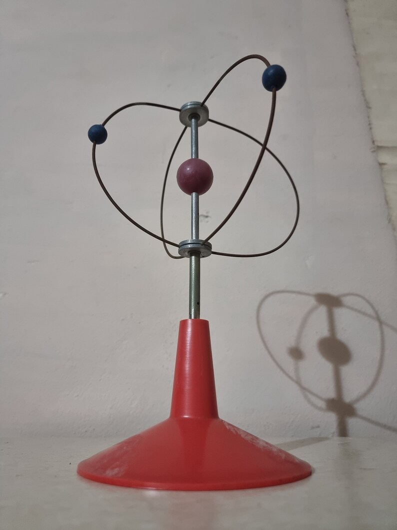 Vintage Atomic Model. Structure of the Atom of a Chemical Element ...