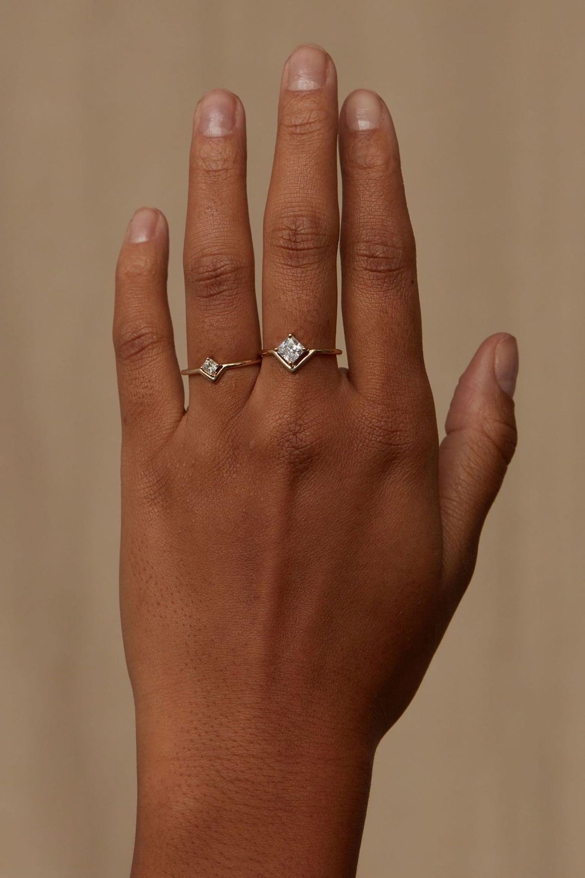 Solid 10K 14K 18K Gold 1 Carat Princess Cut Moissanite Diamond V Shaped Engagement Ring, Chevron ...