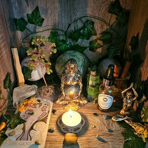 Gaia Goddess Oil - Work and Connect With Gaia - Gaea - Goddess of the ...