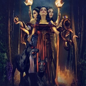 Hekate Altar Offering Altar Offerings for Hecate Goddess of Crossroads ...