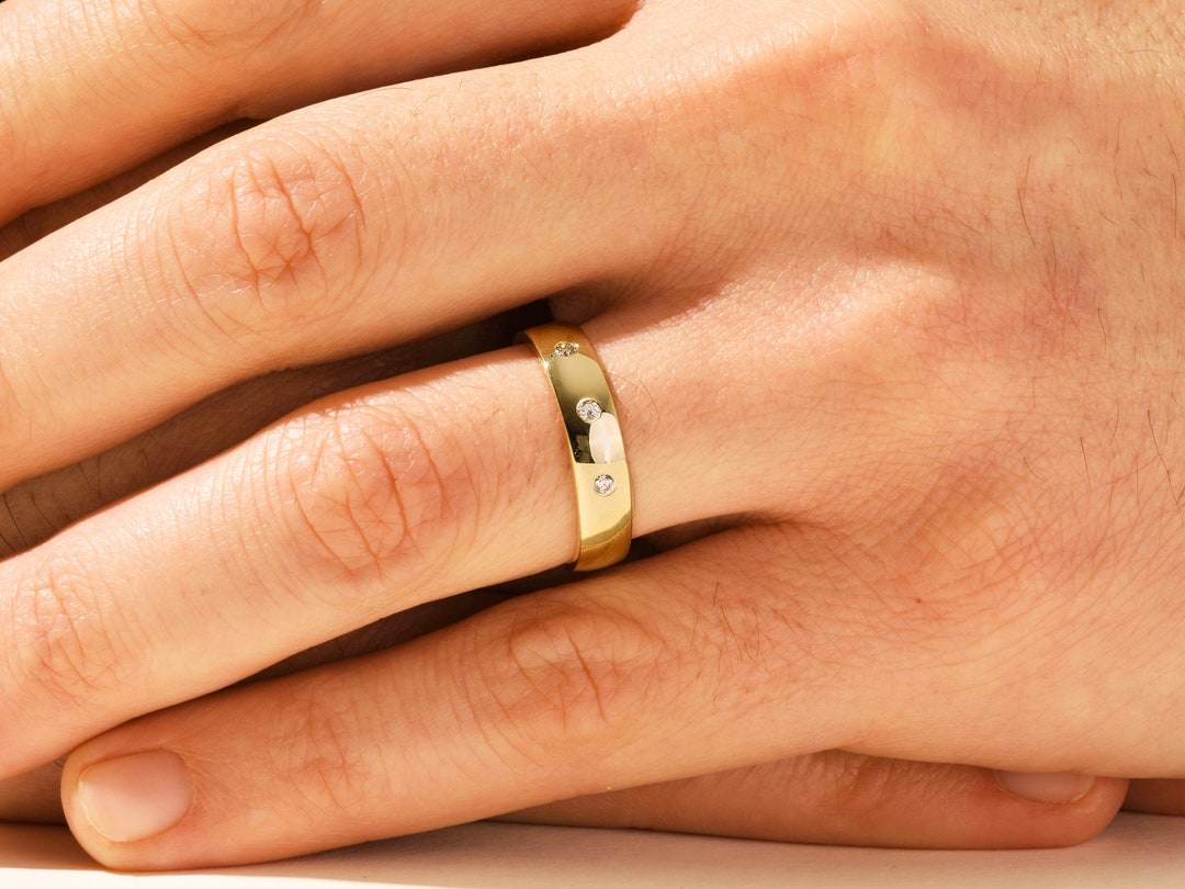 5mm Gold Men's Three Stone Dimond Wedding Band • 10k, 14k, 18k Solid ...