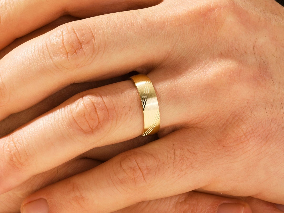 6mm Solid Gold Men's Wedding Band With Diagonal Details • 10k, 14k, 18k ...